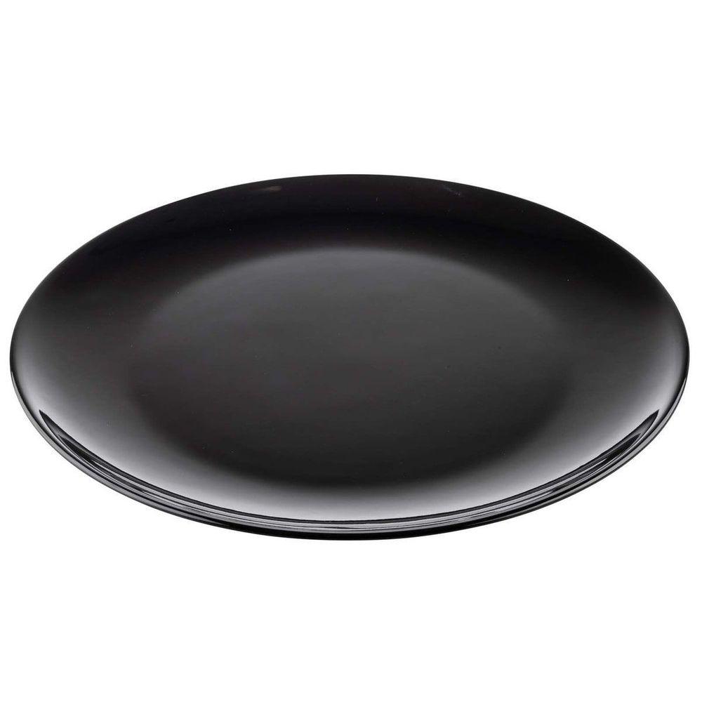 black serving plates